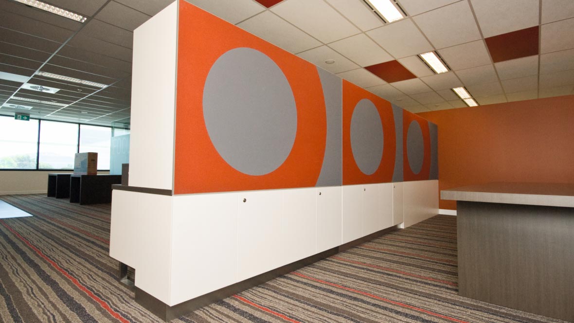 Bulletin Board - pin board linoleum