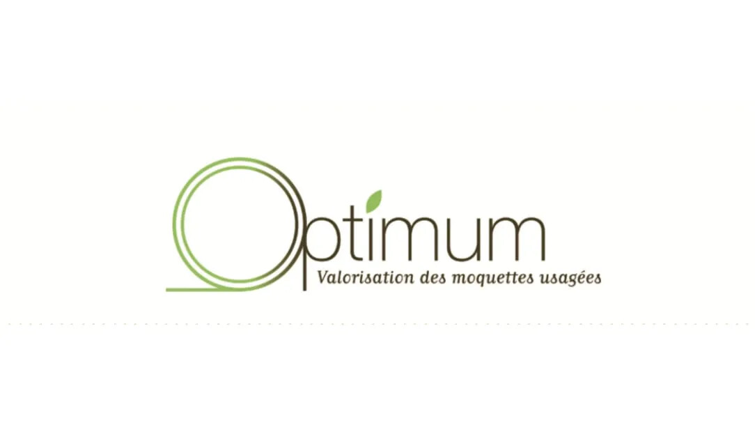 Optimum Outlet Logo